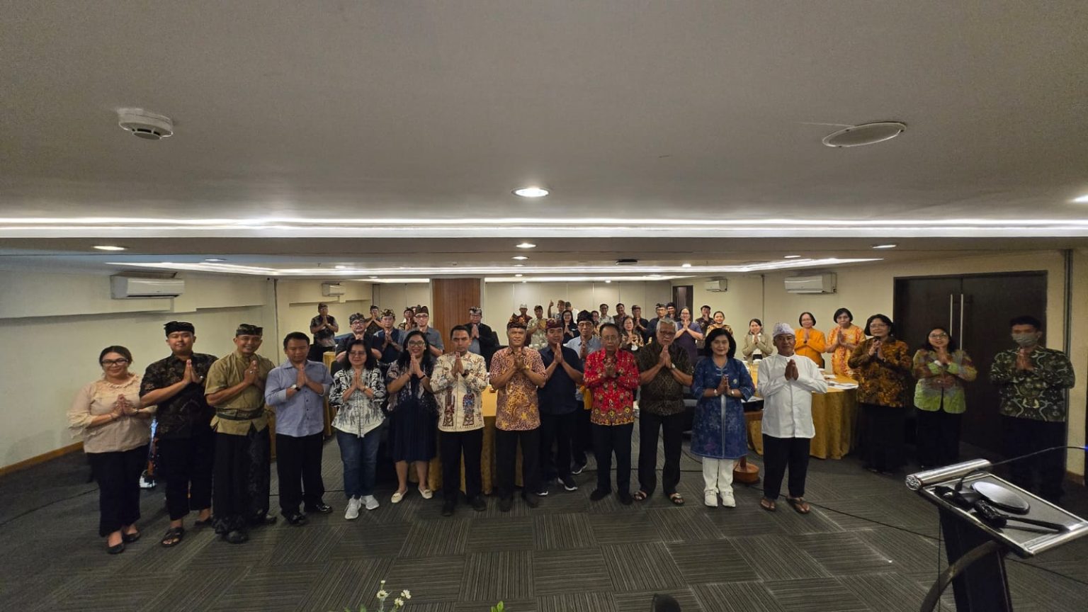 Doa Memulai dan Mengakhiri Aktivitas dalam Hindu Beserta Artinya ...